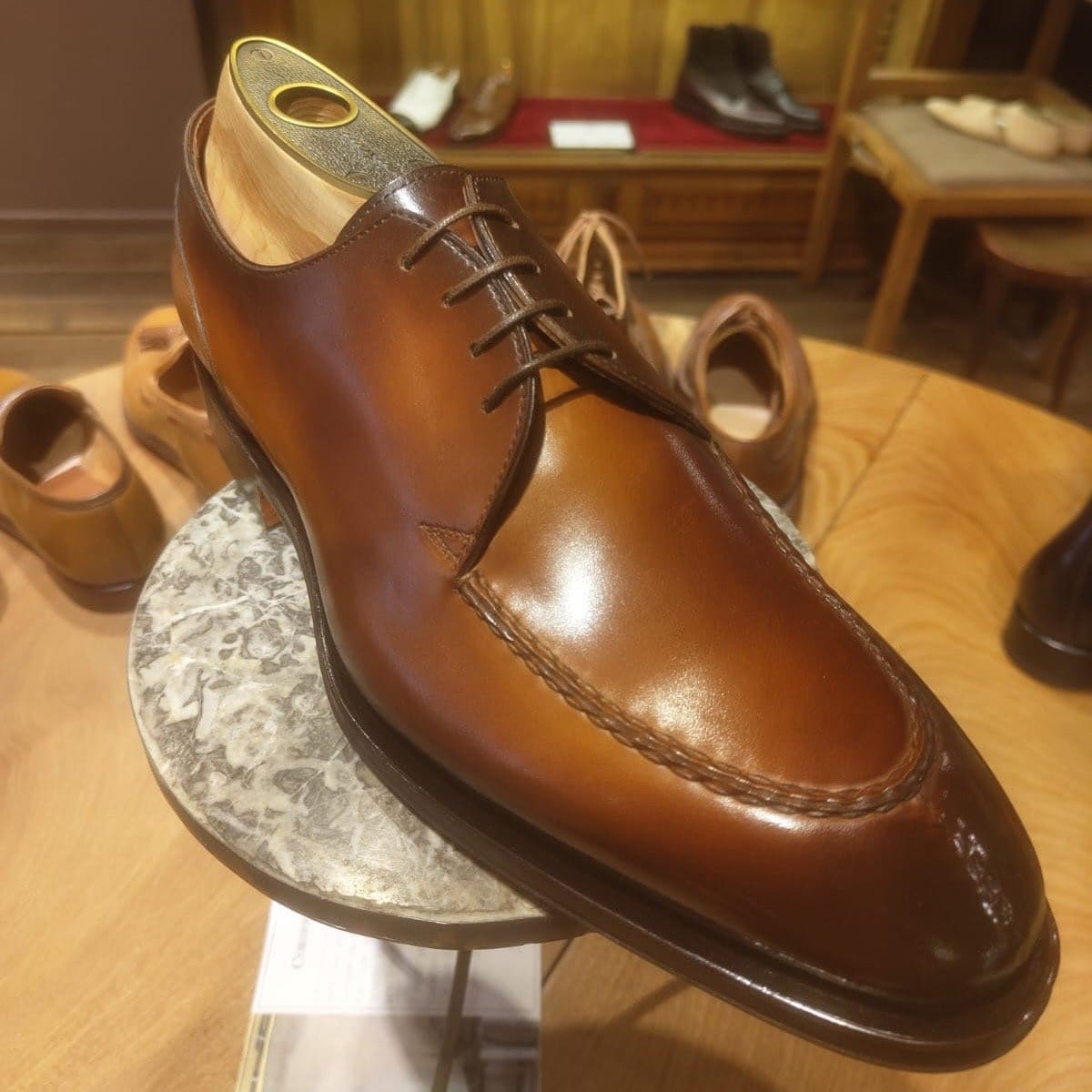 Upper Shoes: l’institution du soulier haut-de-gamme (-20% en boutique à ...